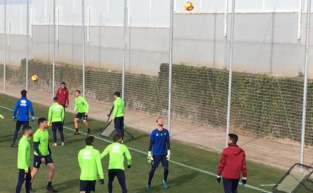 Montoro se une a las bajas en un entreno en el que participa Fran Rico ...