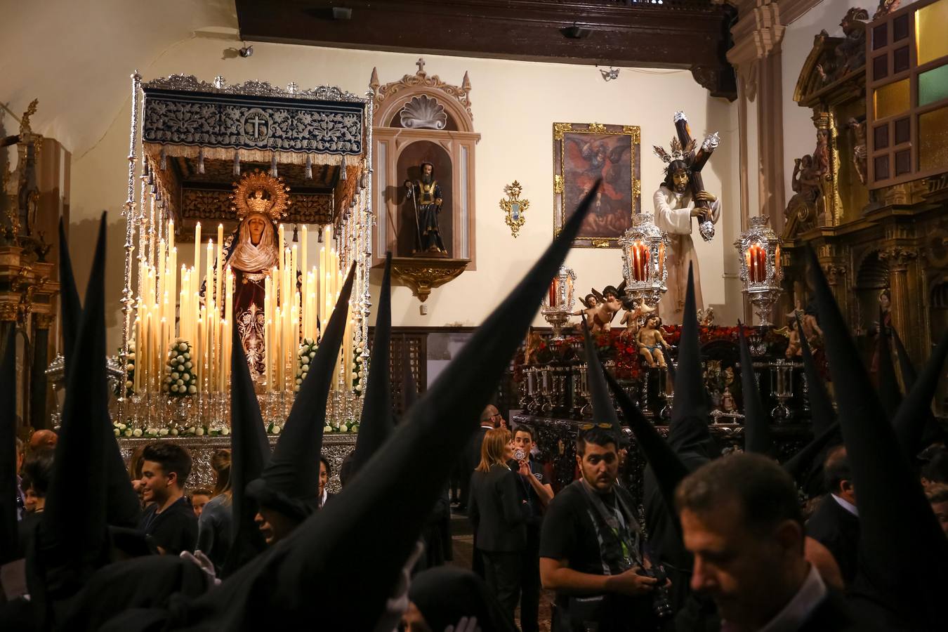 Concha, la cofradía que ve la Alhambra - ideal.es