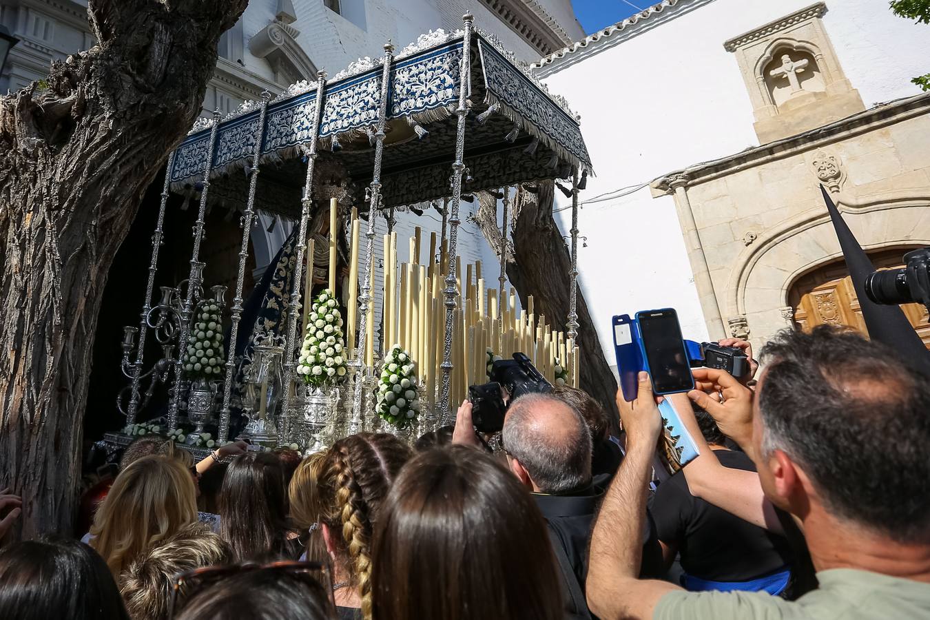 Concha, la cofradía que ve la Alhambra - ideal.es