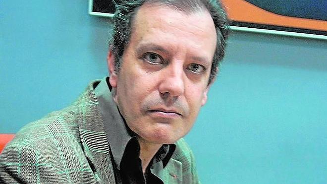 Fernando Rueda: «Los agentes secretos odian a James Bond» | Ideal